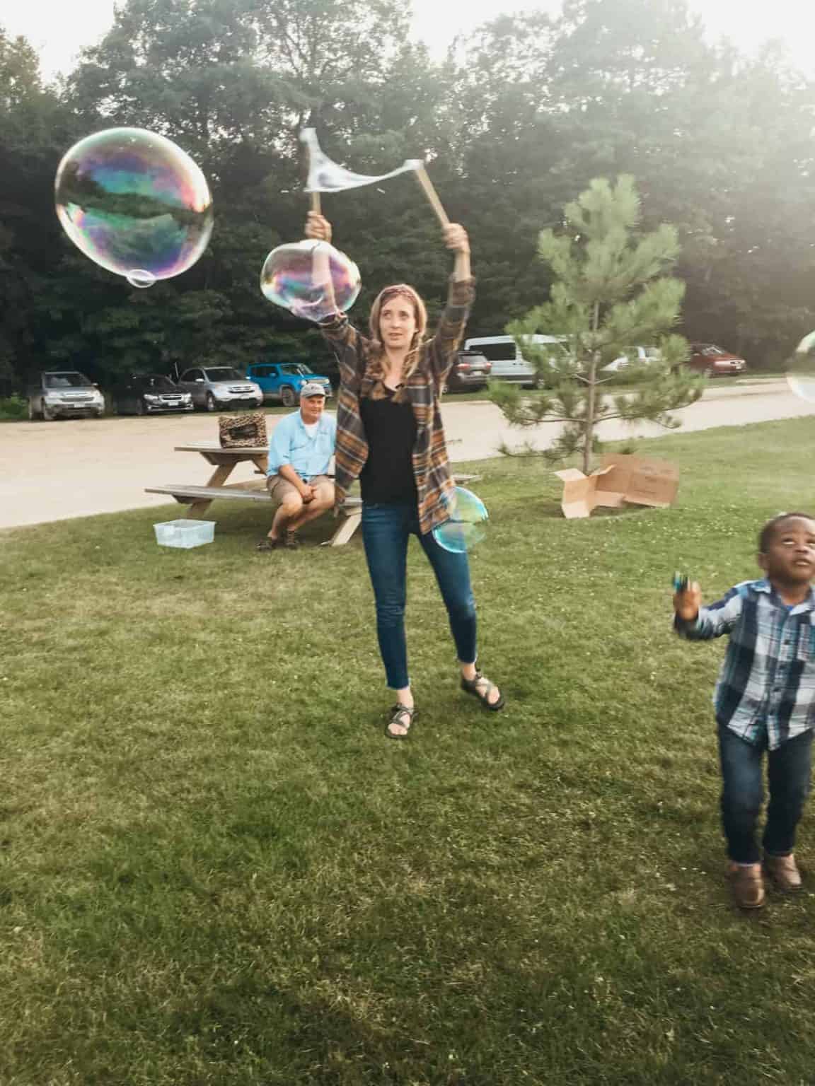 How To Make Giant Bubbles Solution & DIY Bubble Wand