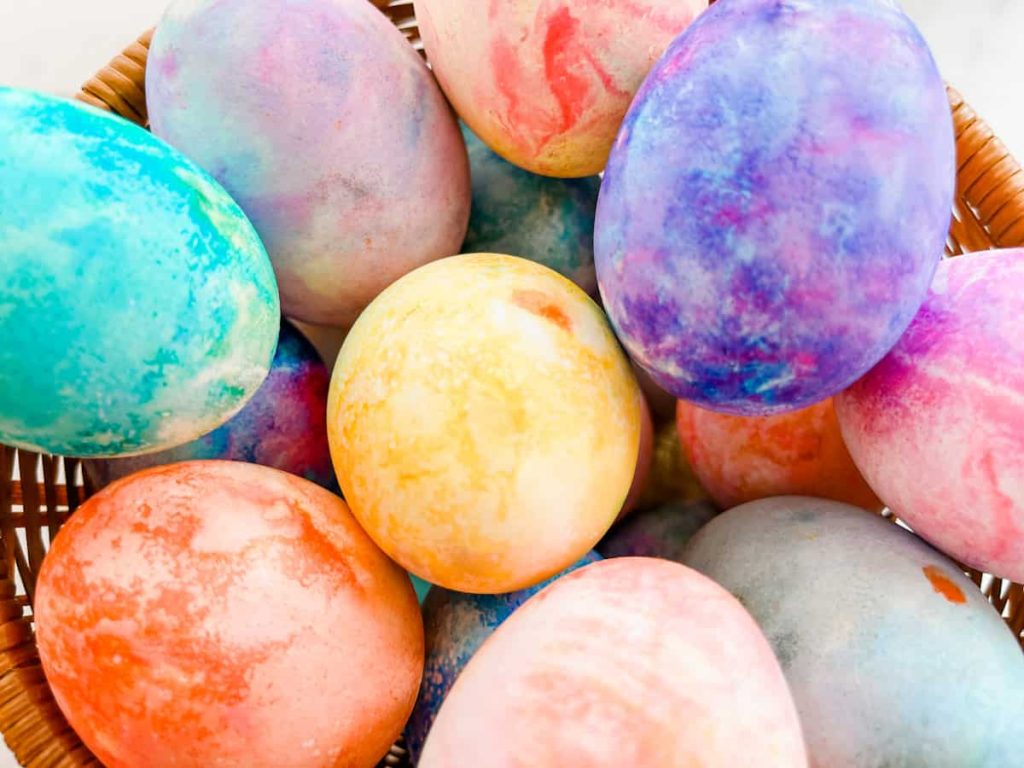 How to Dye Easter Eggs with Cool Whip - Fox Farm Home