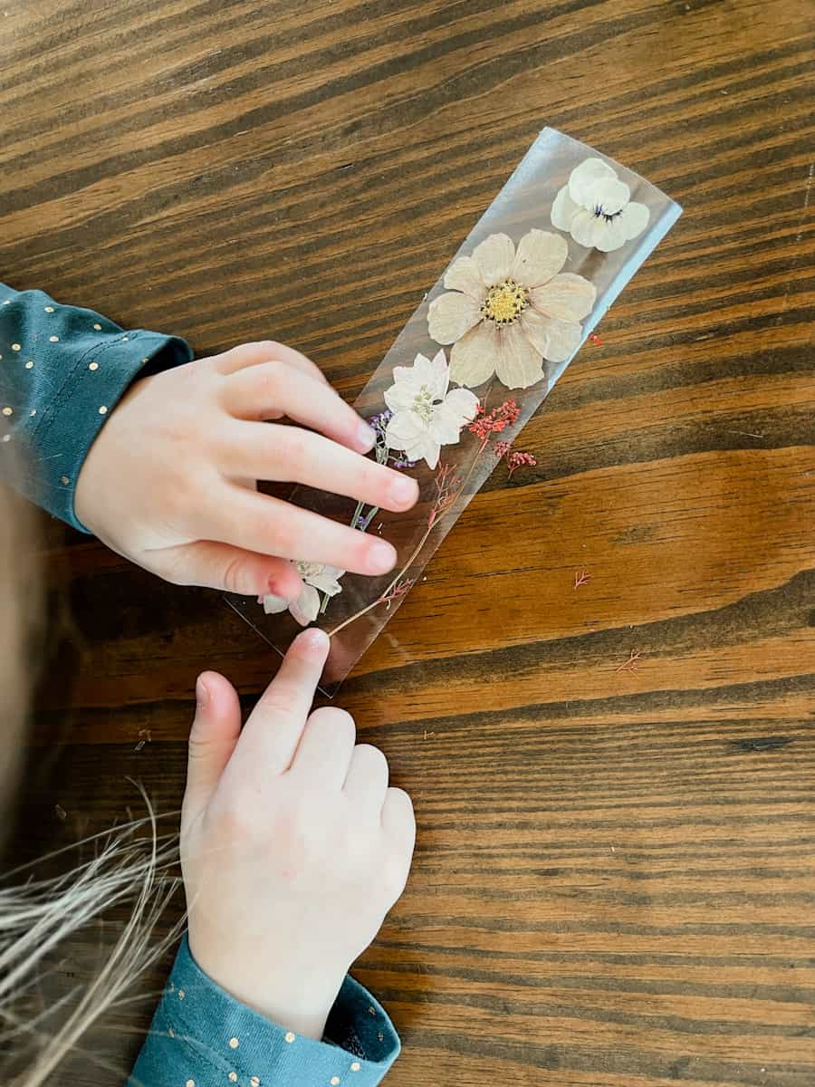 How to Make Pressed Flower Bookmarks - Fox Farm Home