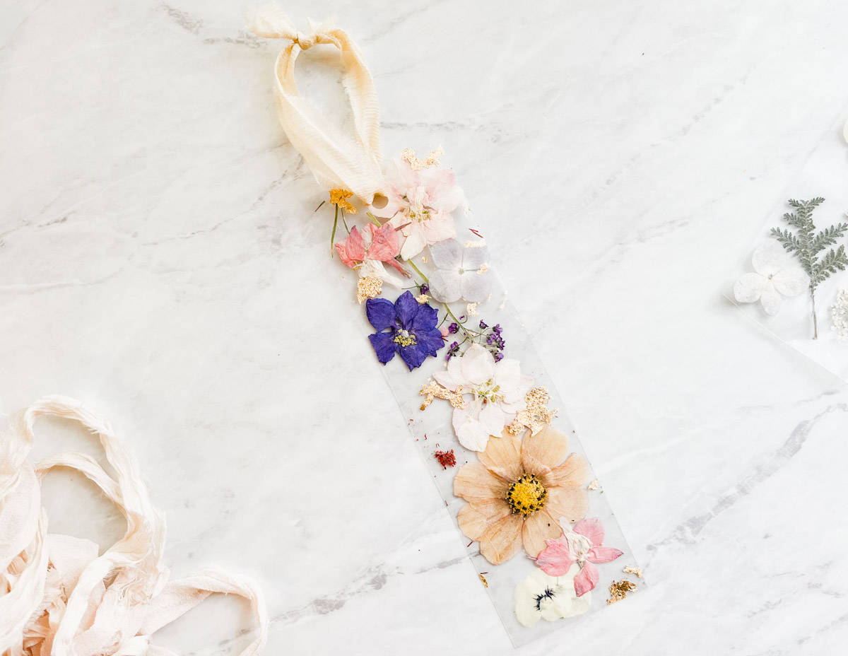 How to Make Pressed Flower Bookmarks - Fox Farm Home