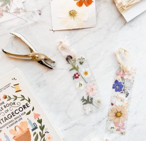 How to Make Pressed Flower Bookmarks - Fox Farm Home