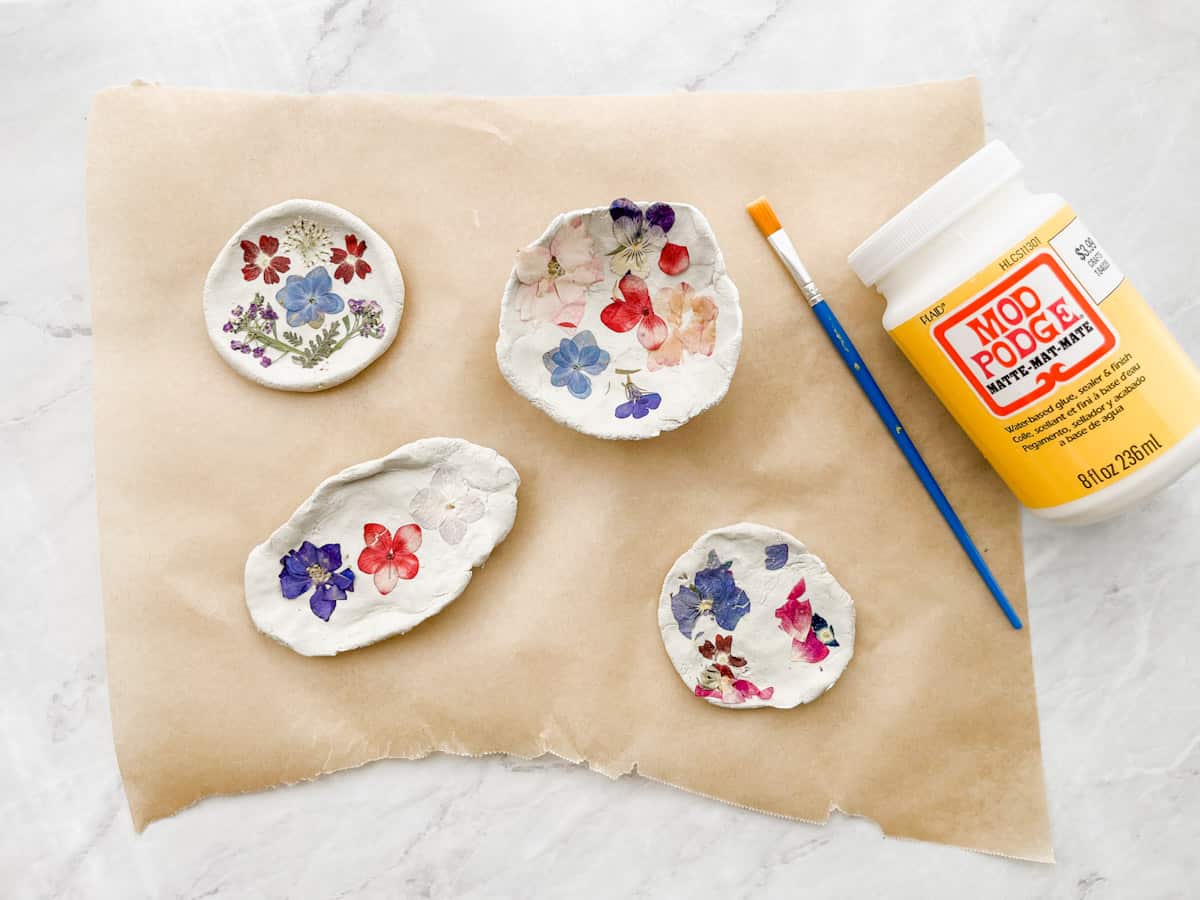 DIY Pressed Flower Pinch Pots for Kids - Fox Farm Home