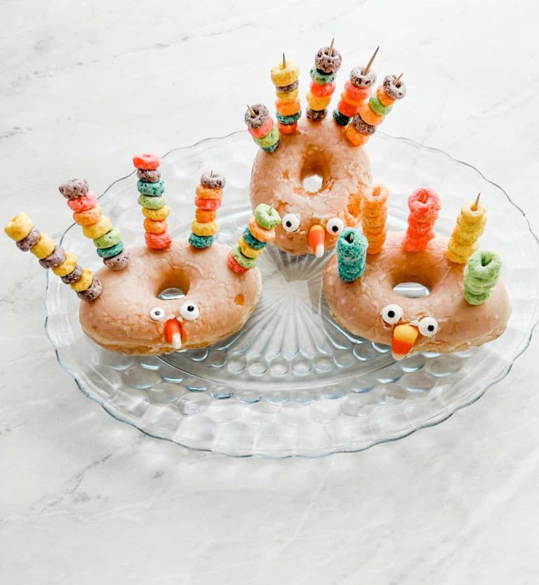 Turkey Donuts | A Fun Thanksgiving Dessert - Fox Farm Home