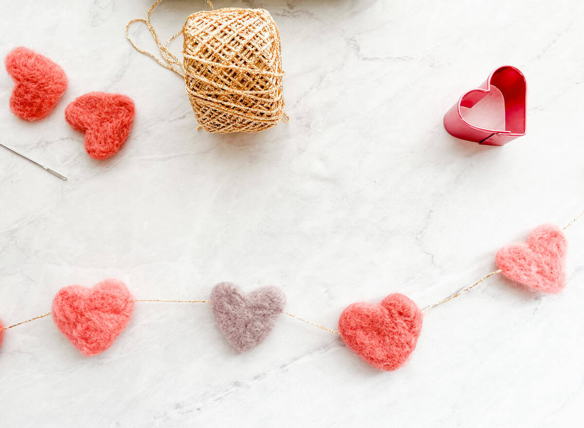 How to Make Needle Felted Hearts - Fox Farm Home