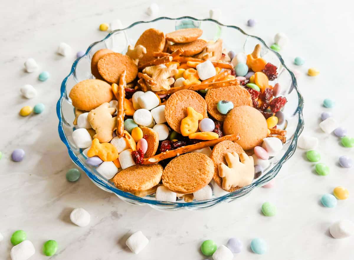 Easter Story Snack Mix With Free Printable - Fox Farm Home